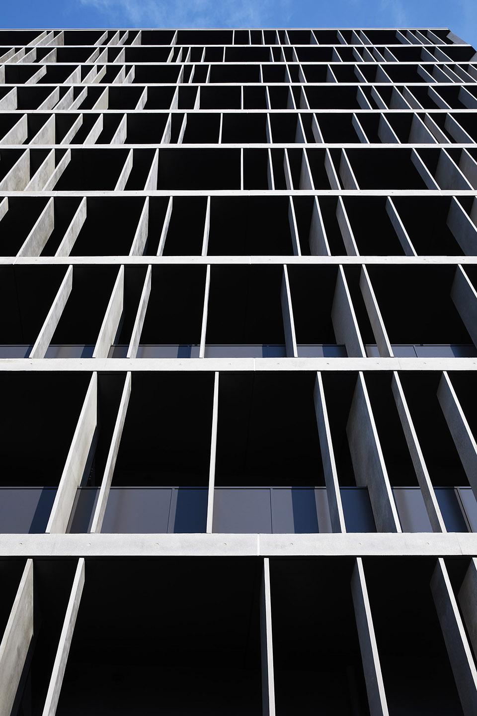 Kannai Blade Residence by KEY OPERATION INC. / ARCHITECTS - 谷德设计网