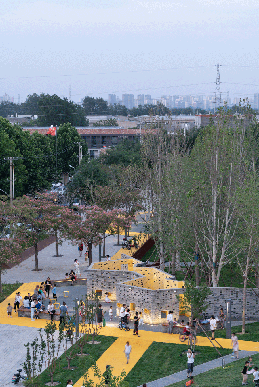 Songzhuang Micro Community Park, Beijing, China by Crossboundaries - 谷德设计网