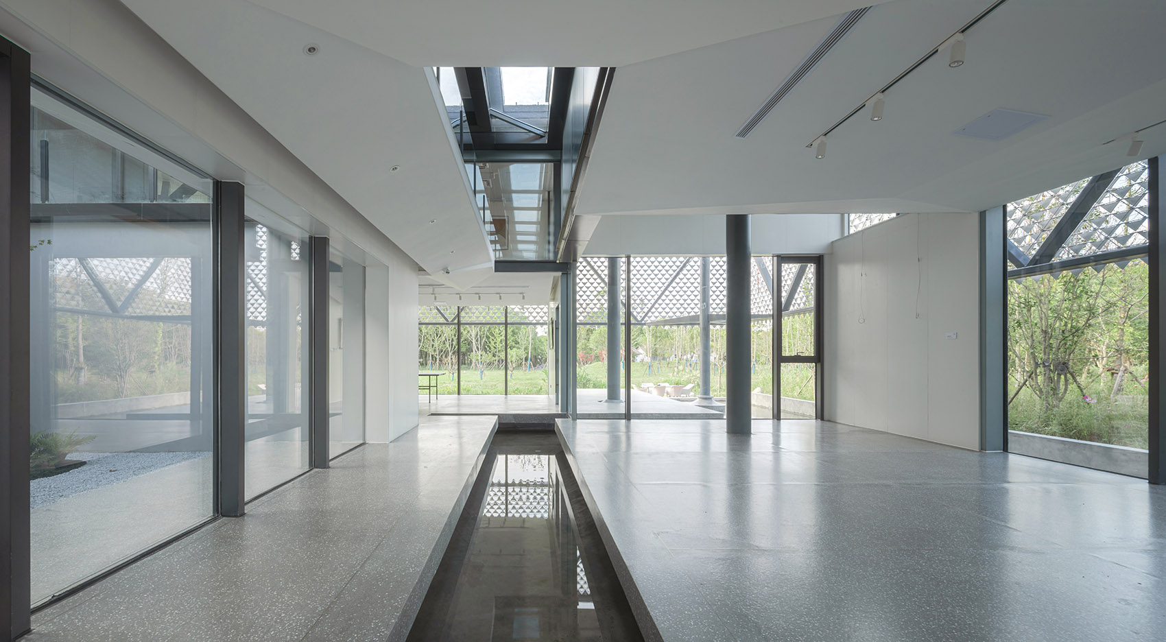 Intco Center, China by Scenic Architecture Office + Doarchi - 谷德设计网