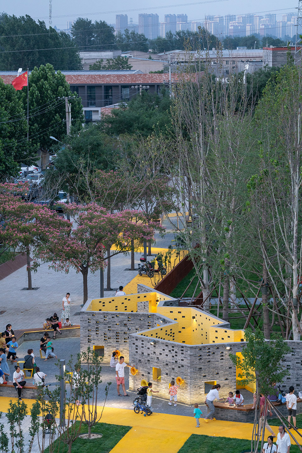 Songzhuang Micro Community Park, Beijing, China by Crossboundaries - 谷德设计网
