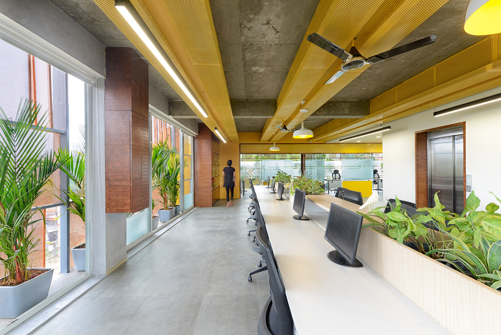 MGB Headquarters by Spacefiction Studio - 谷德设计网