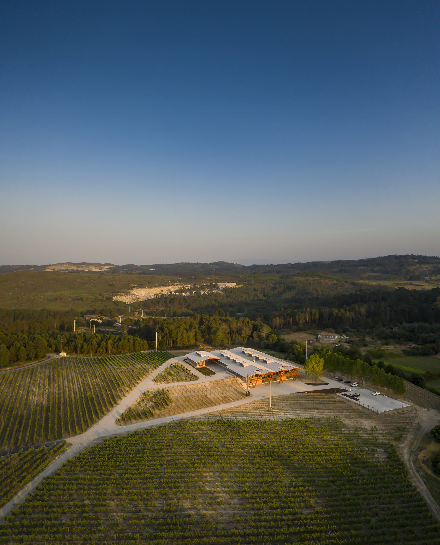Taboadella Winery by Carlos Castanheira - 谷德设计网