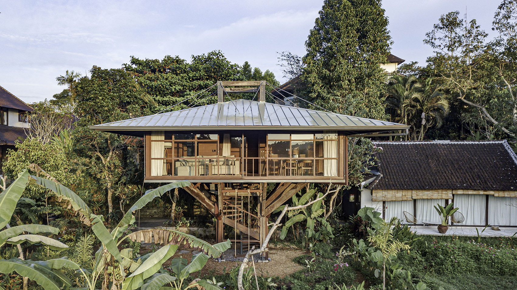 First wooden version of Treehouse C by Stilt Studios - 谷德设计网