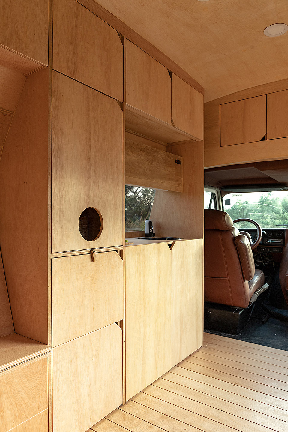 Dodo van, Ecuador by JAG Studio - 谷德设计网