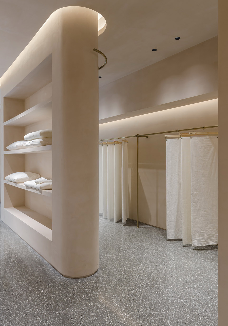 Yifang home textile store, China by KaiWu Studio - 谷德设计网