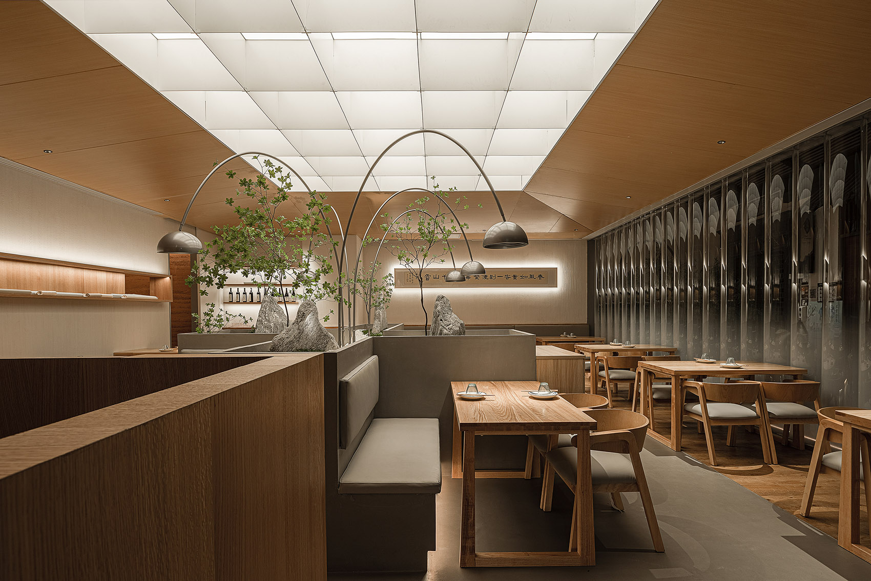 Zhong Chun Feng Restaurant, Beijing by Linkchance Architects - 谷德设计网