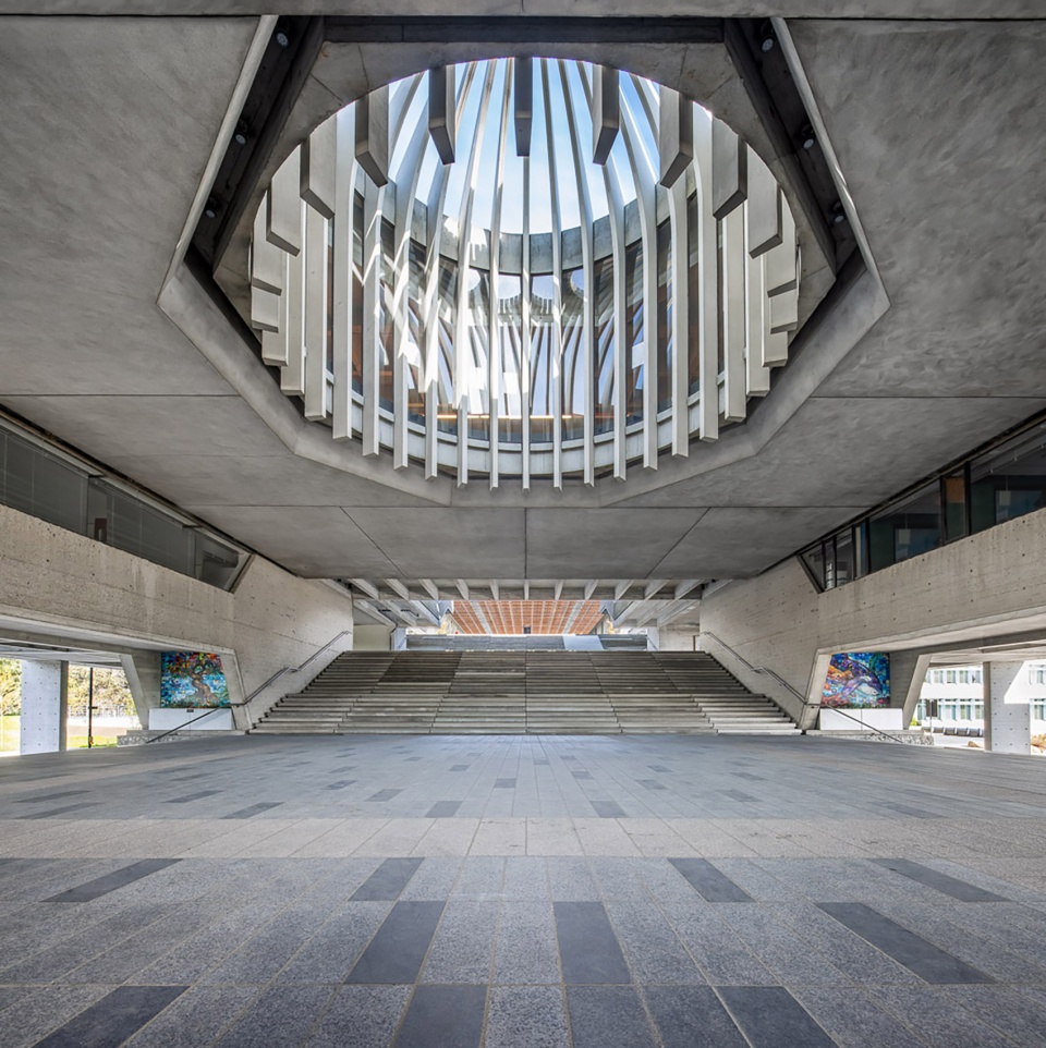 SFU Burnaby Plaza Renewal, Canada by PUBLIC - 谷德设计网