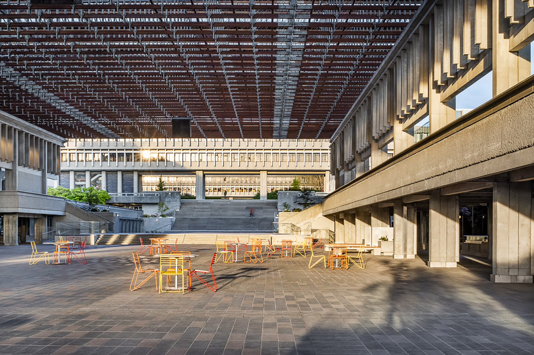 SFU Burnaby Plaza Renewal, Canada by PUBLIC - 谷德设计网