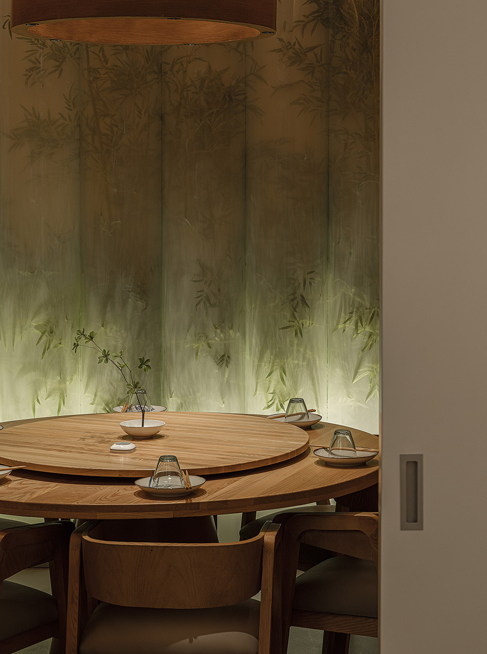 Zhong Chun Feng Restaurant, Beijing by Linkchance Architects - 谷德设计网