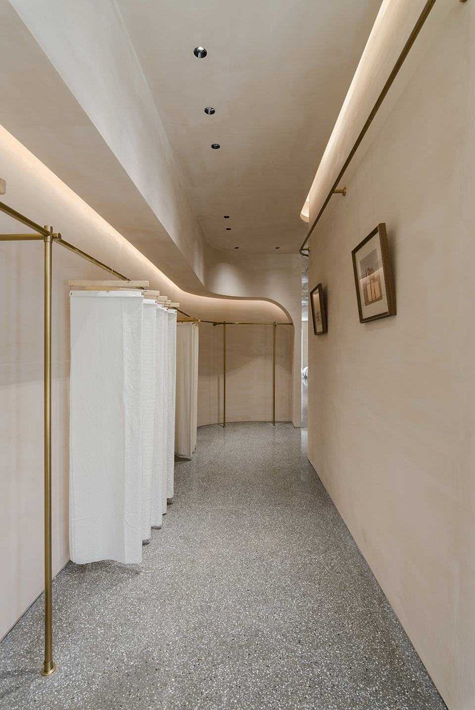 Yifang home textile store, China by KaiWu Studio - 谷德设计网