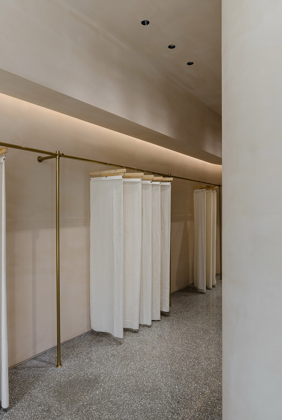 Yifang home textile store, China by KaiWu Studio - 谷德设计网