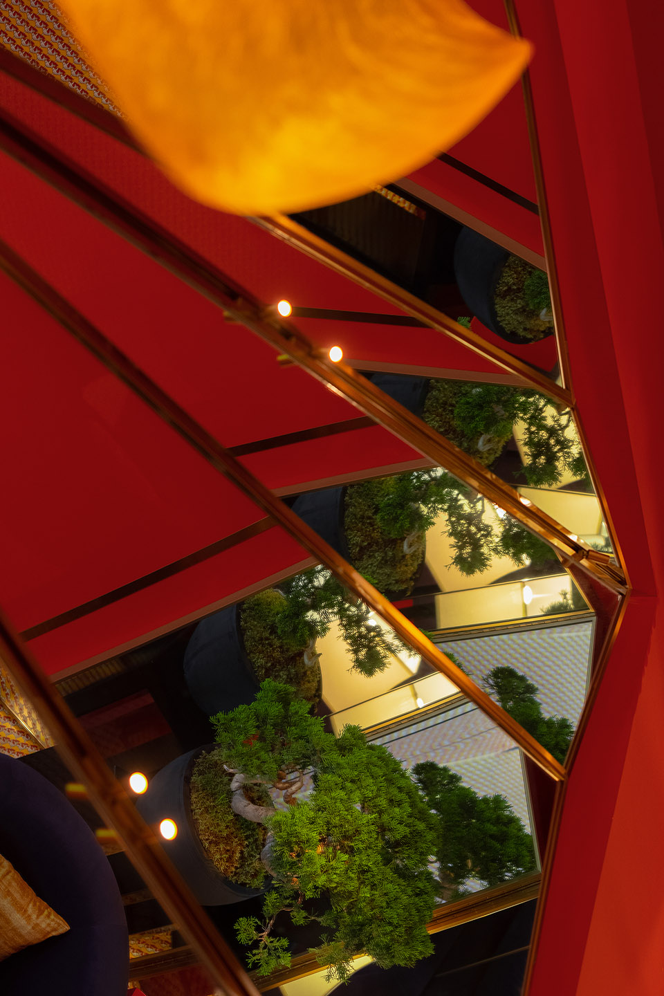 Man Chao Hui top-notch restaurant, China by Various Associates - 谷德设计网