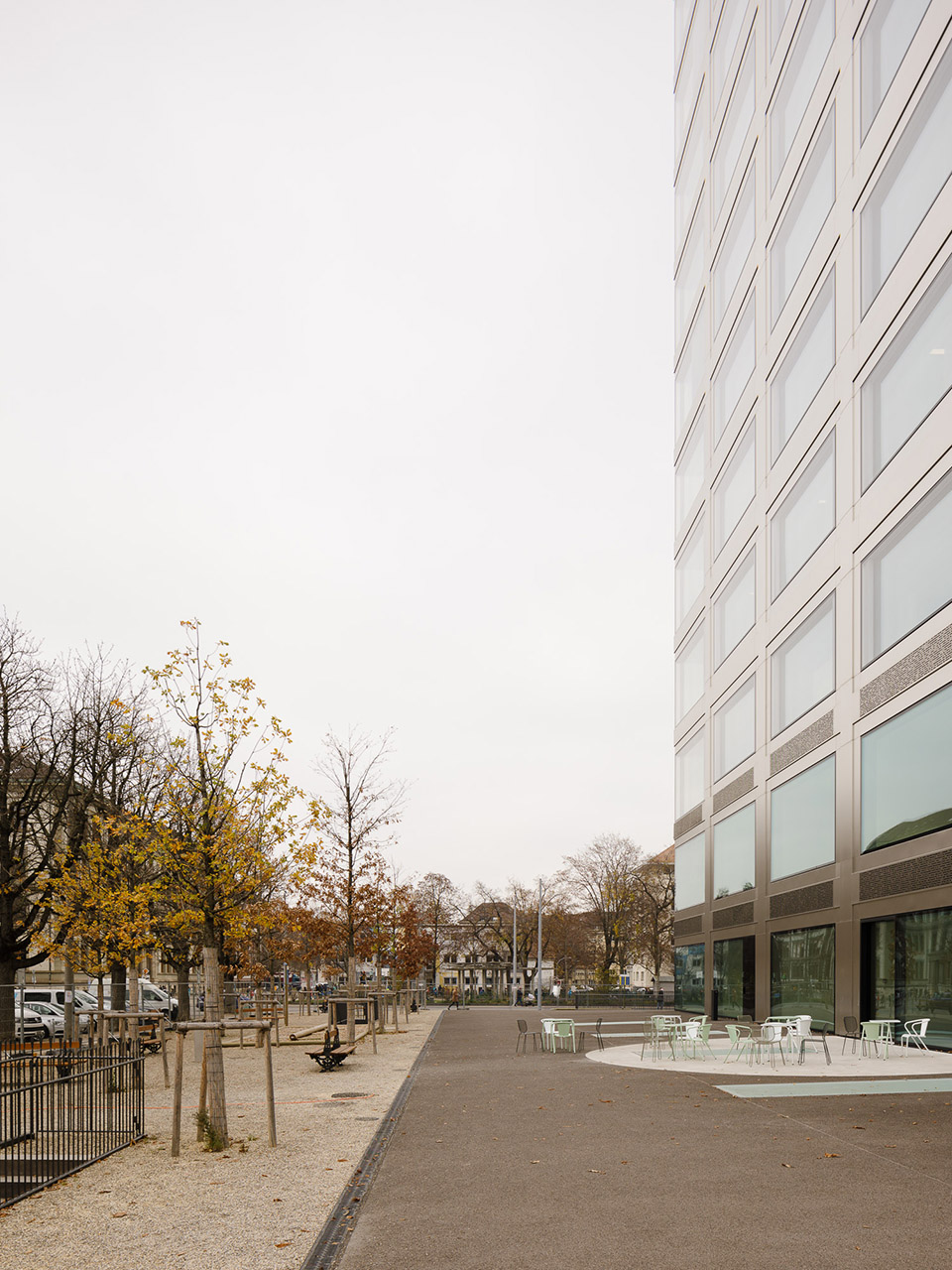 THE NEW STATE-OF-THE-ART RESEARCH BUILDING BIOZENTRUM OF THE UNIVERSITY ...