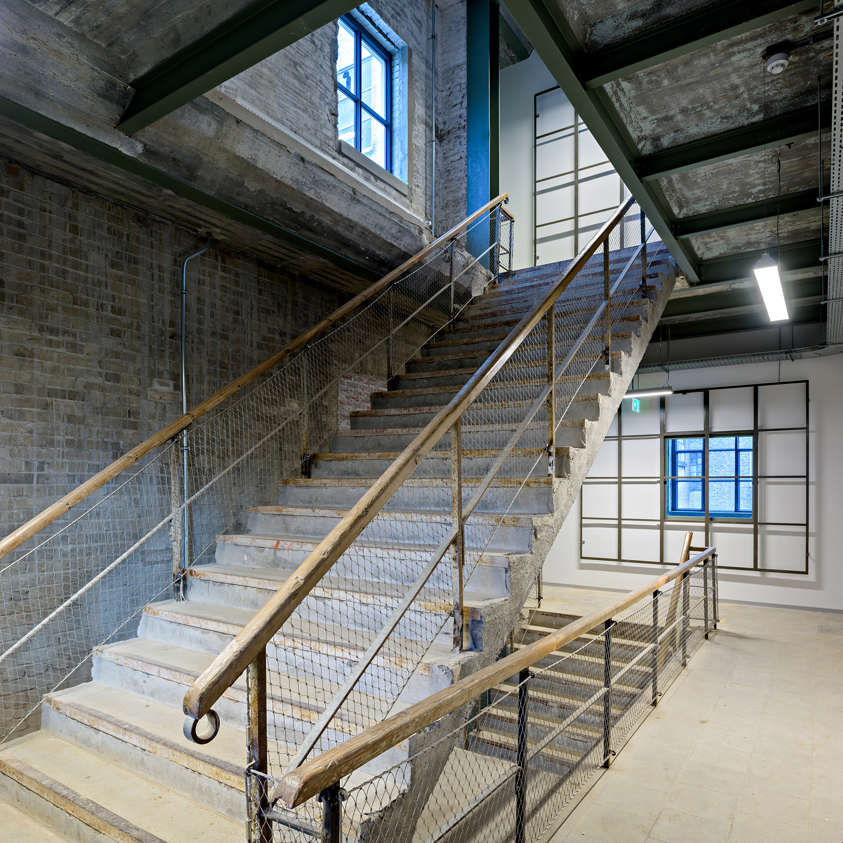 The Eiffel building by Braaksma & Roos Architects - 谷德设计网