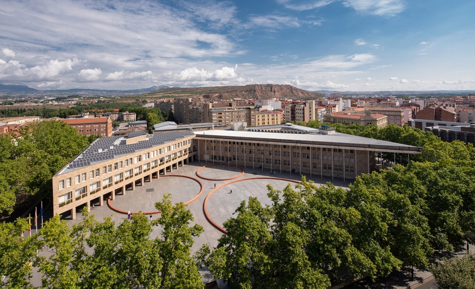1973 – 2021, Ayuntamiento de Logroño by Lanza Atelier - 谷德设计网