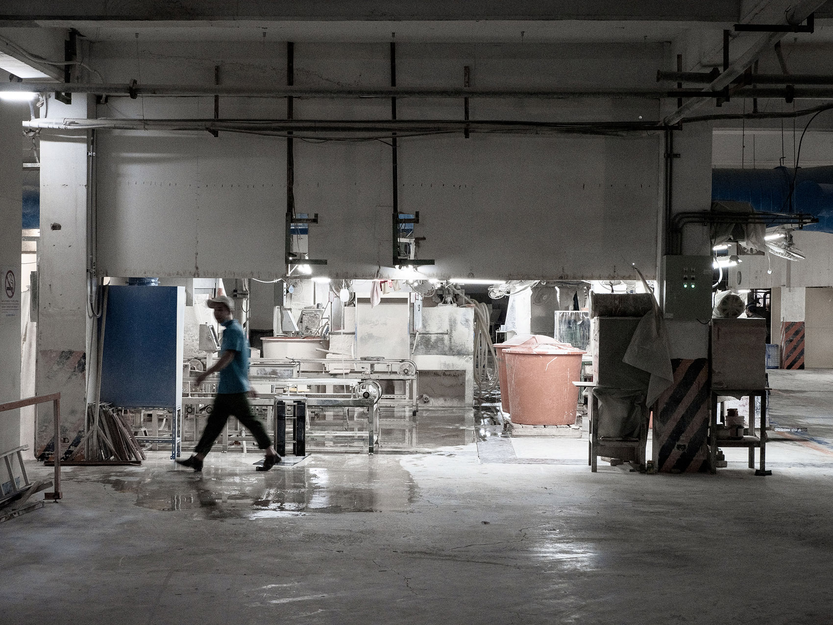 Bright Up HCG Factory by CHU CHIH-KANG SPACE DESIGN & CHANGHO INTERIOR ...
