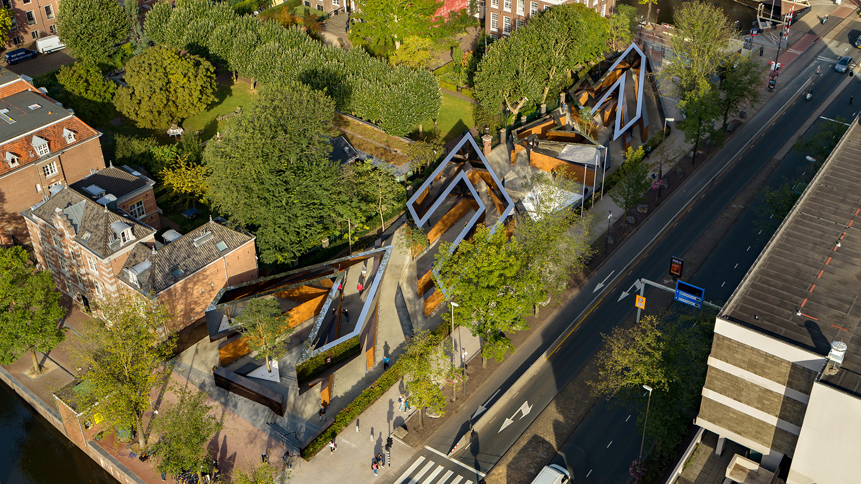 National Holocaust Names Memorial by Studio Libeskind - 谷德设计网