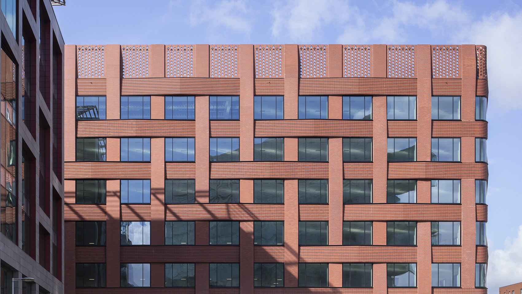 Three New Bailey – New commercial building for HMRC by Make Architects ...