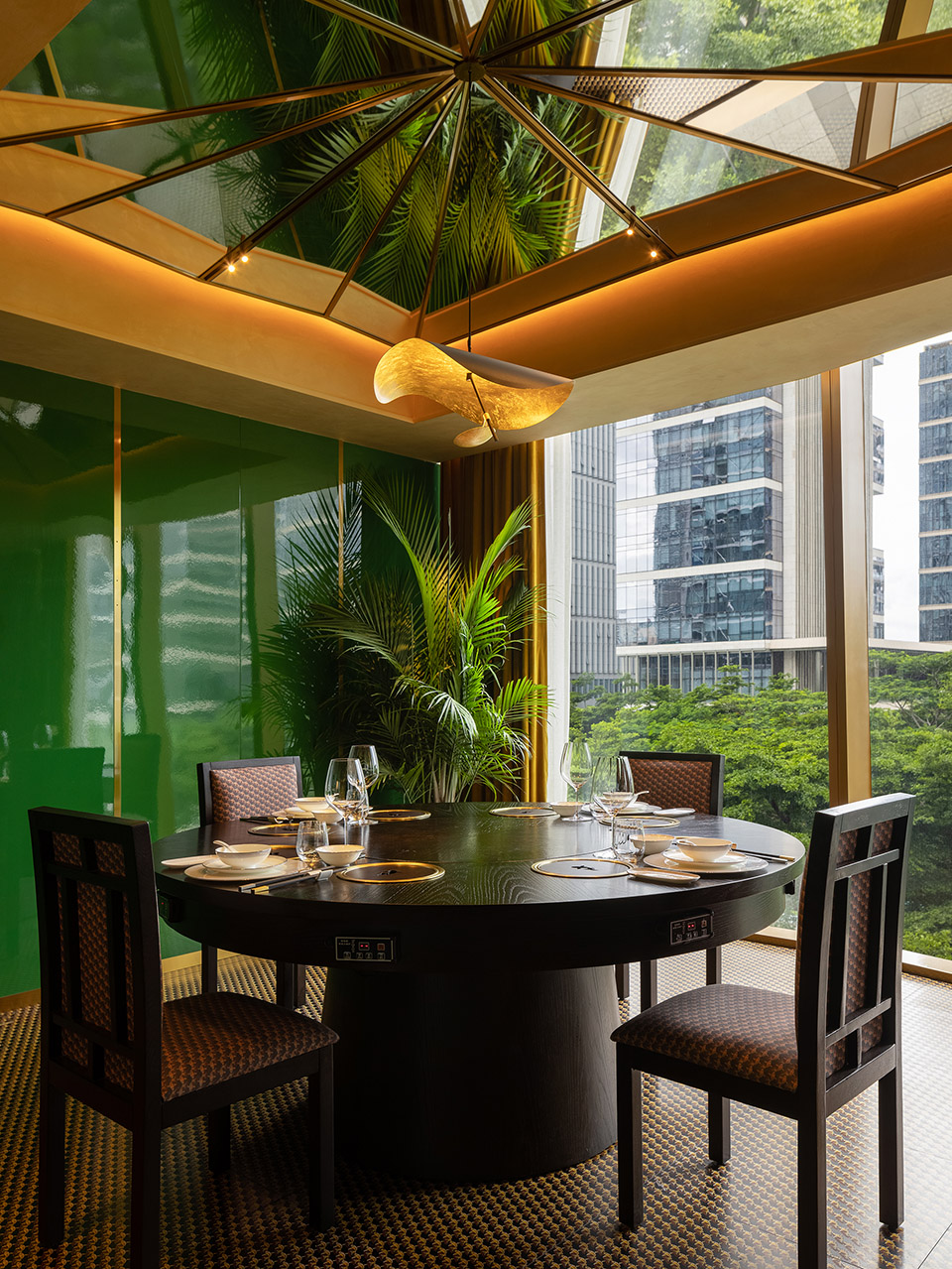 Man Chao Hui top-notch restaurant, China by Various Associates - 谷德设计网