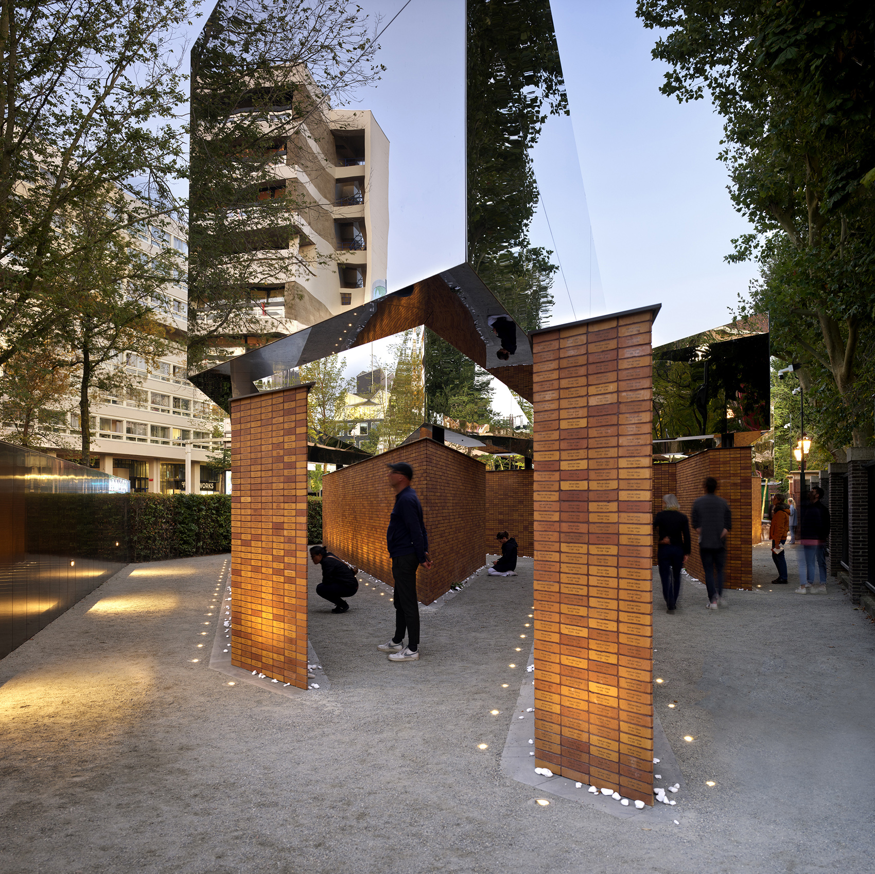 National Holocaust Names Memorial by Studio Libeskind - 谷德设计网