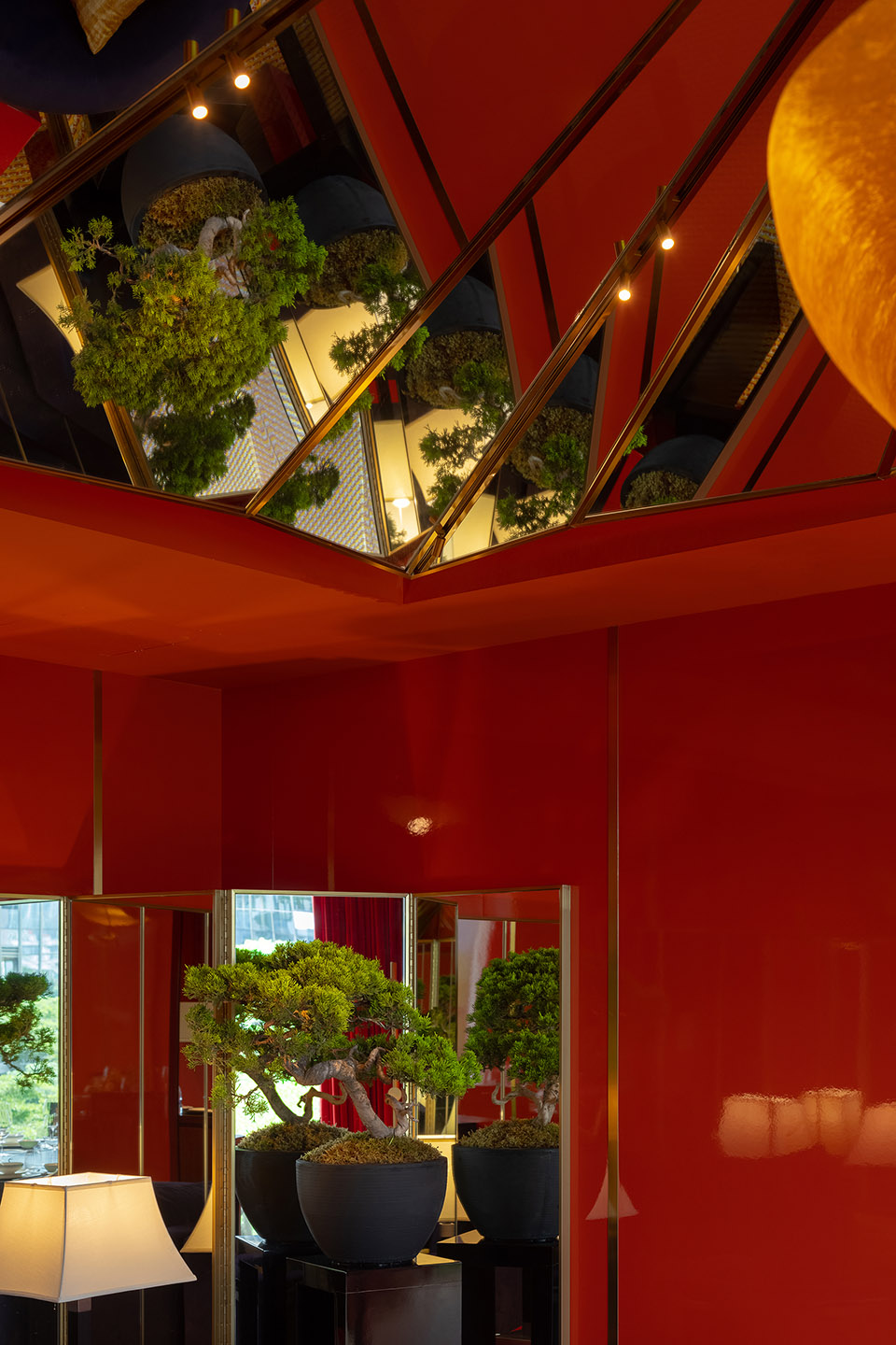 Man Chao Hui top-notch restaurant, China by Various Associates - 谷德设计网