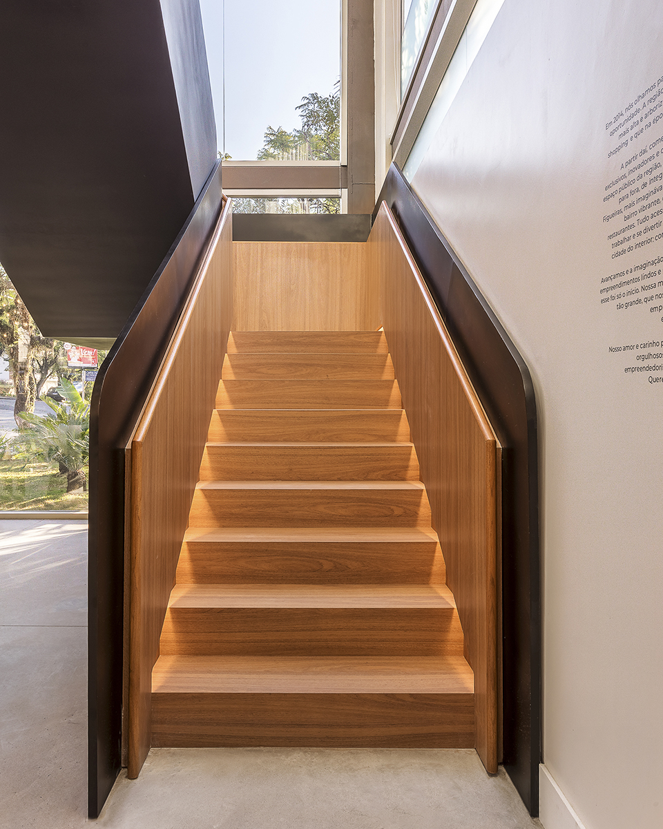 ABF Place Headquarters by MAENA design conecta - 谷德设计网