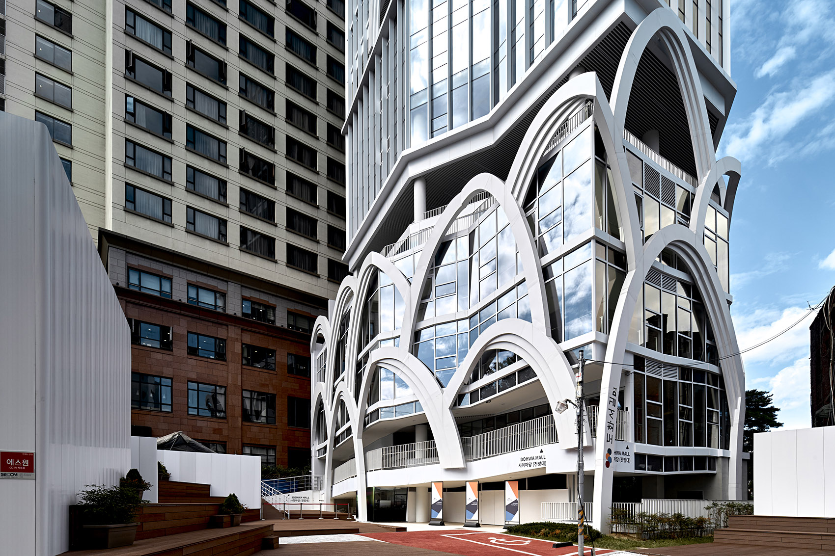 DOHWASEOGIL CULTURAL COMPLEX CENTER, MONGYUDOWONDO by UNSANGDONG ...