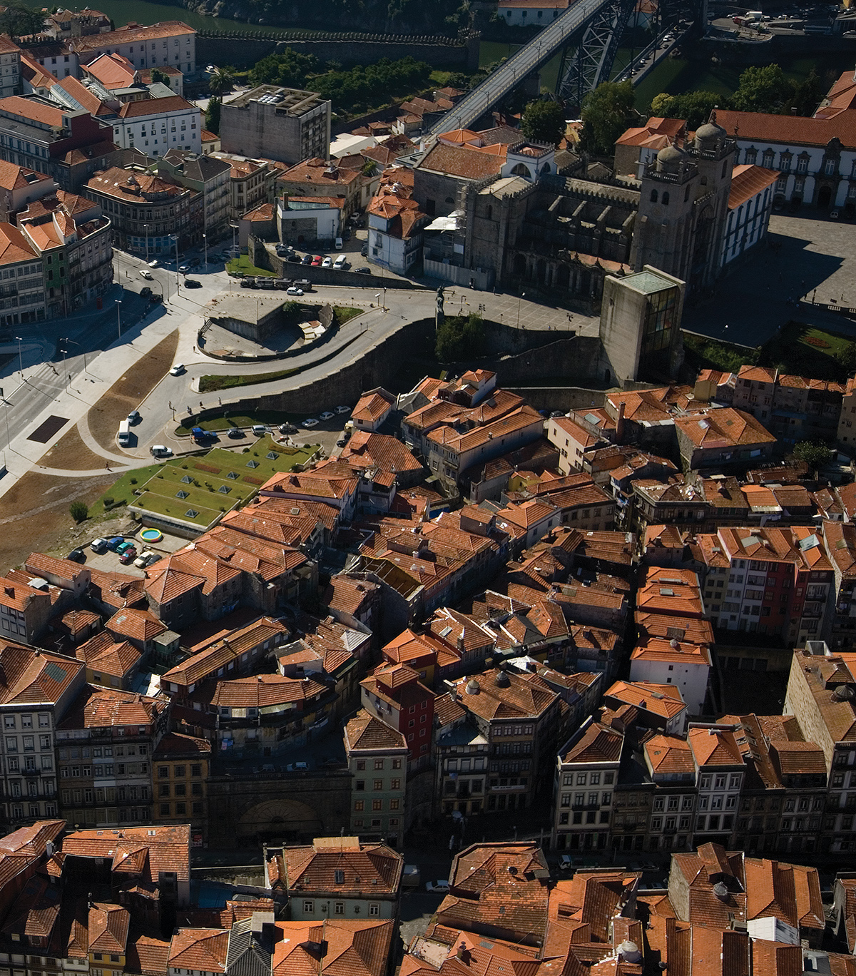 Refurbishment of Cabido Facilities by Carlos Castanheira & Clara Bastai ...