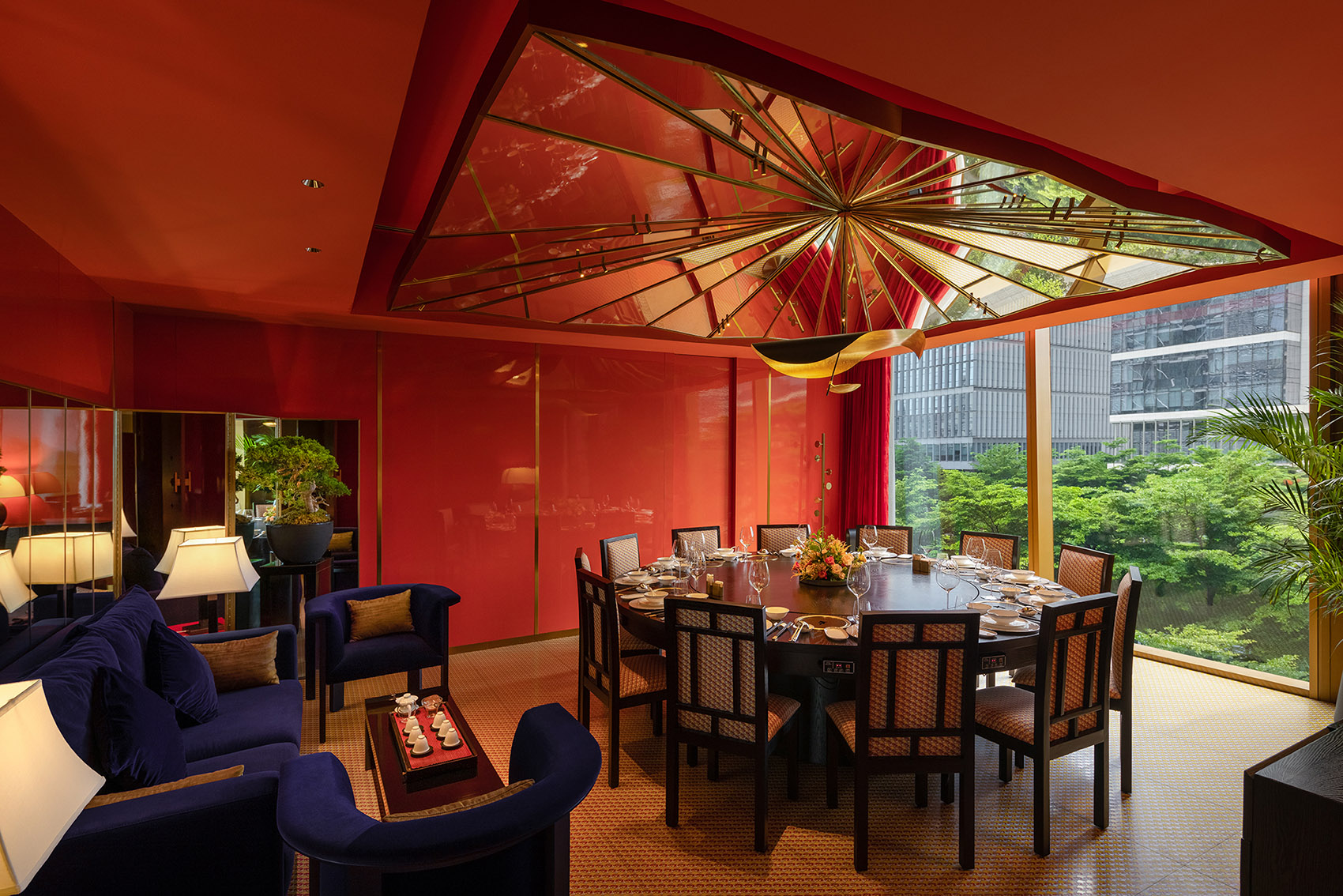 Man Chao Hui top-notch restaurant, China by Various Associates - 谷德设计网