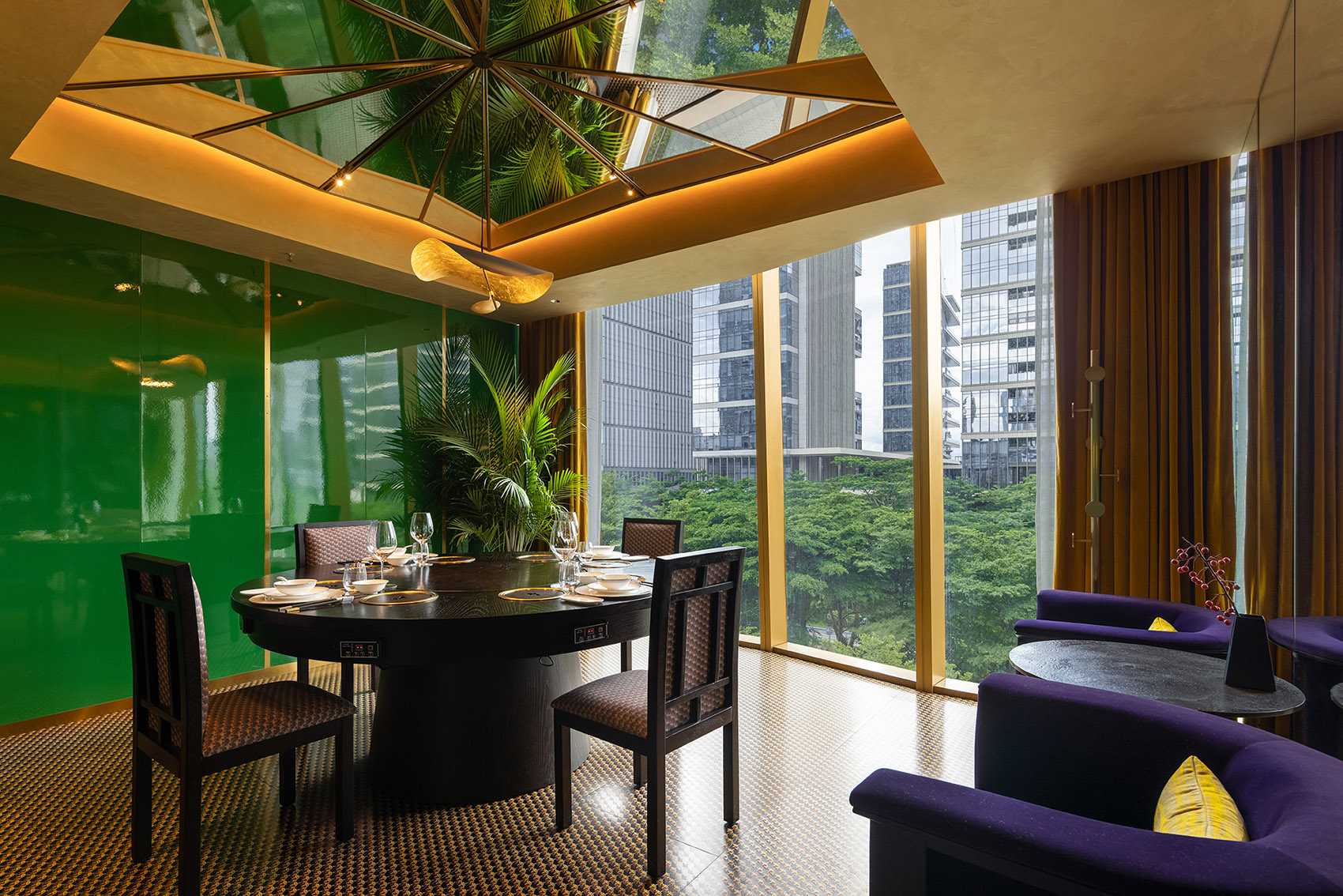 Man Chao Hui top-notch restaurant, China by Various Associates - 谷德设计网