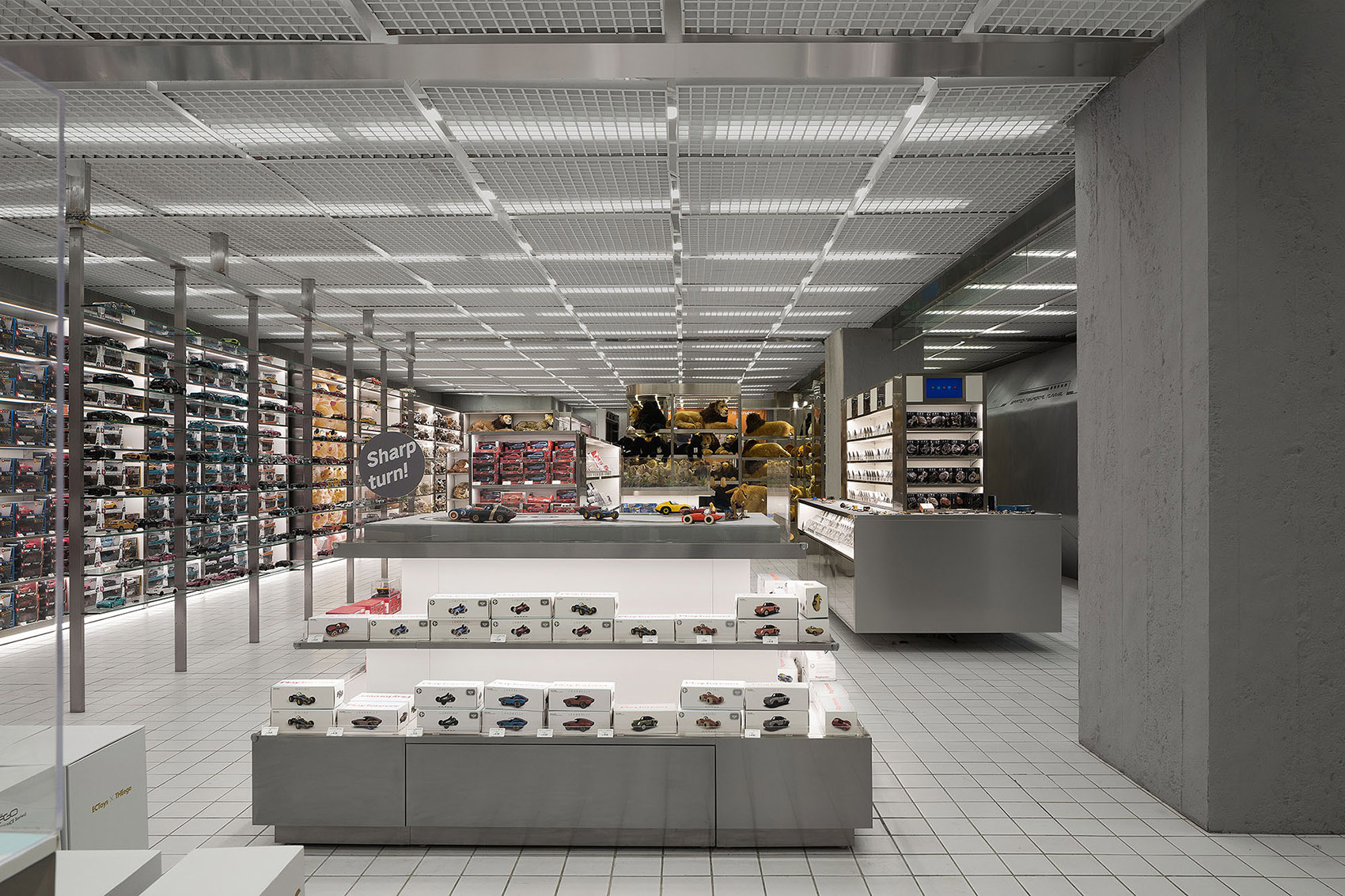 X11 Global Flagship Store, Shanghai by BloomDesign - 谷德设计网