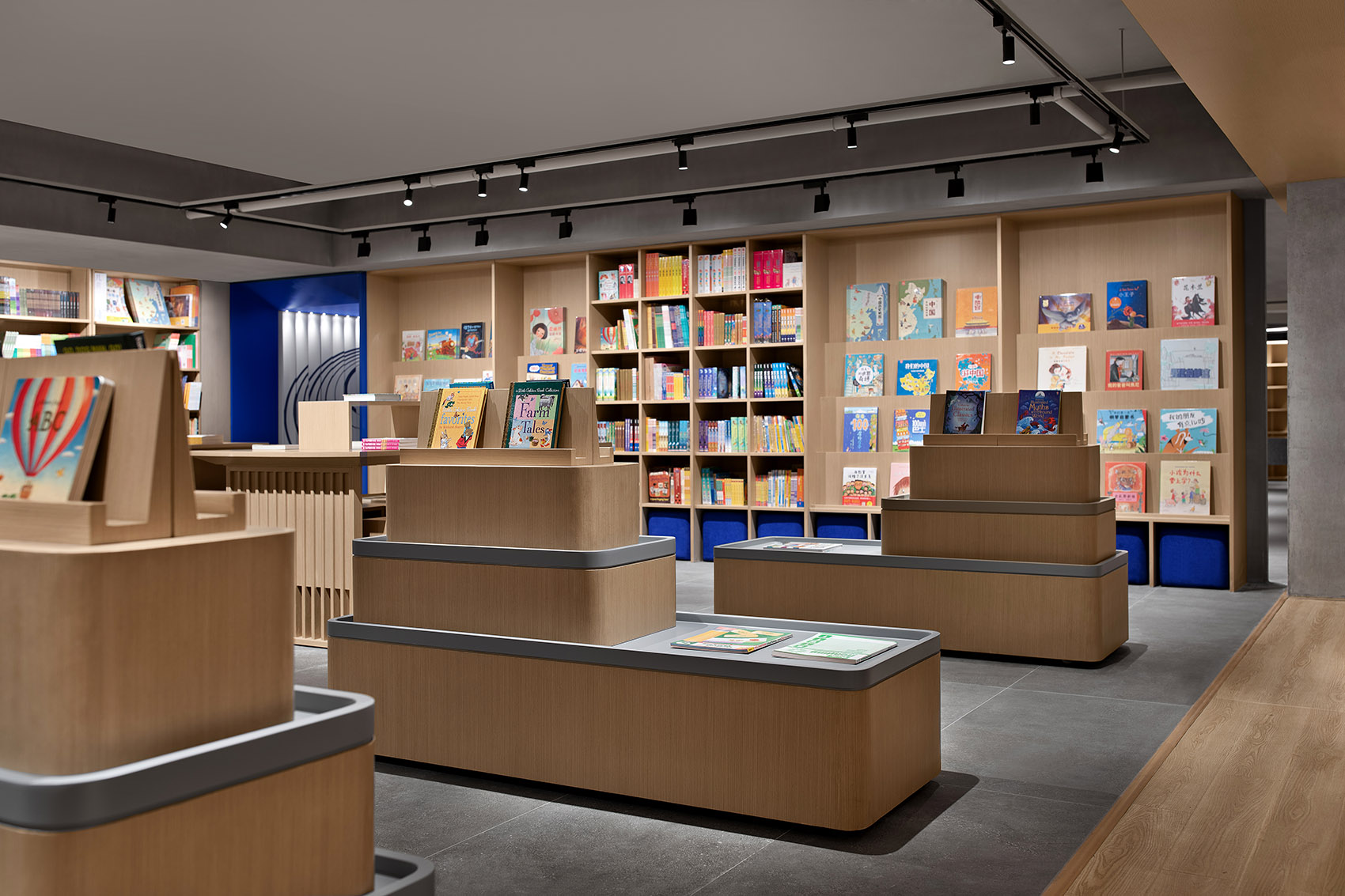 Tangning Books Si Hai Cheng Store, Guangzhou, China by Leaping Creative ...
