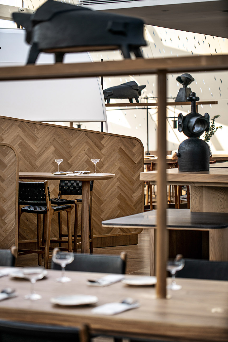 ASPERA / ASTRA Flagship Store, Chongqing, China by BDD - 谷德设计网