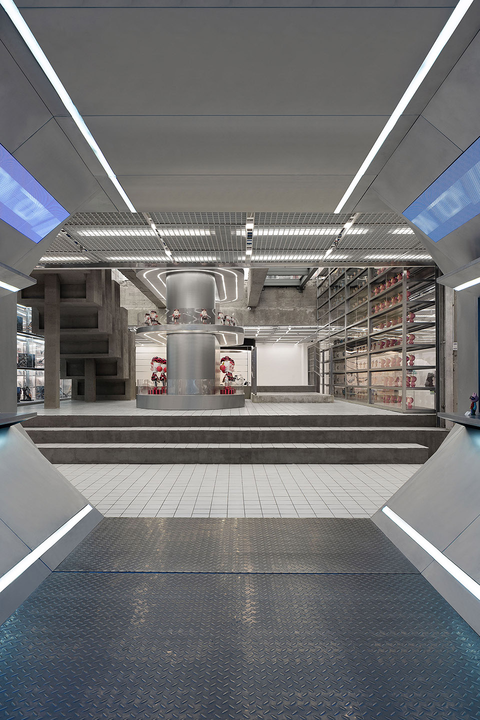 X11 Global Flagship Store, Shanghai by BloomDesign - 谷德设计网