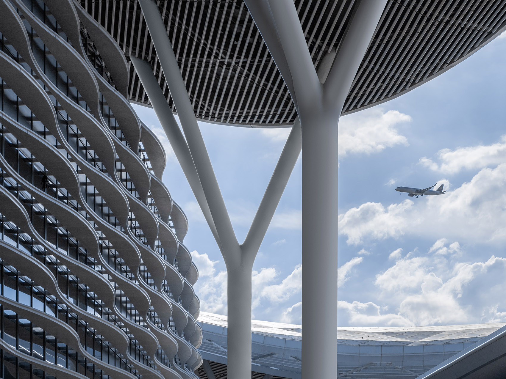 Shenzhen World, China by VP - 谷德设计网