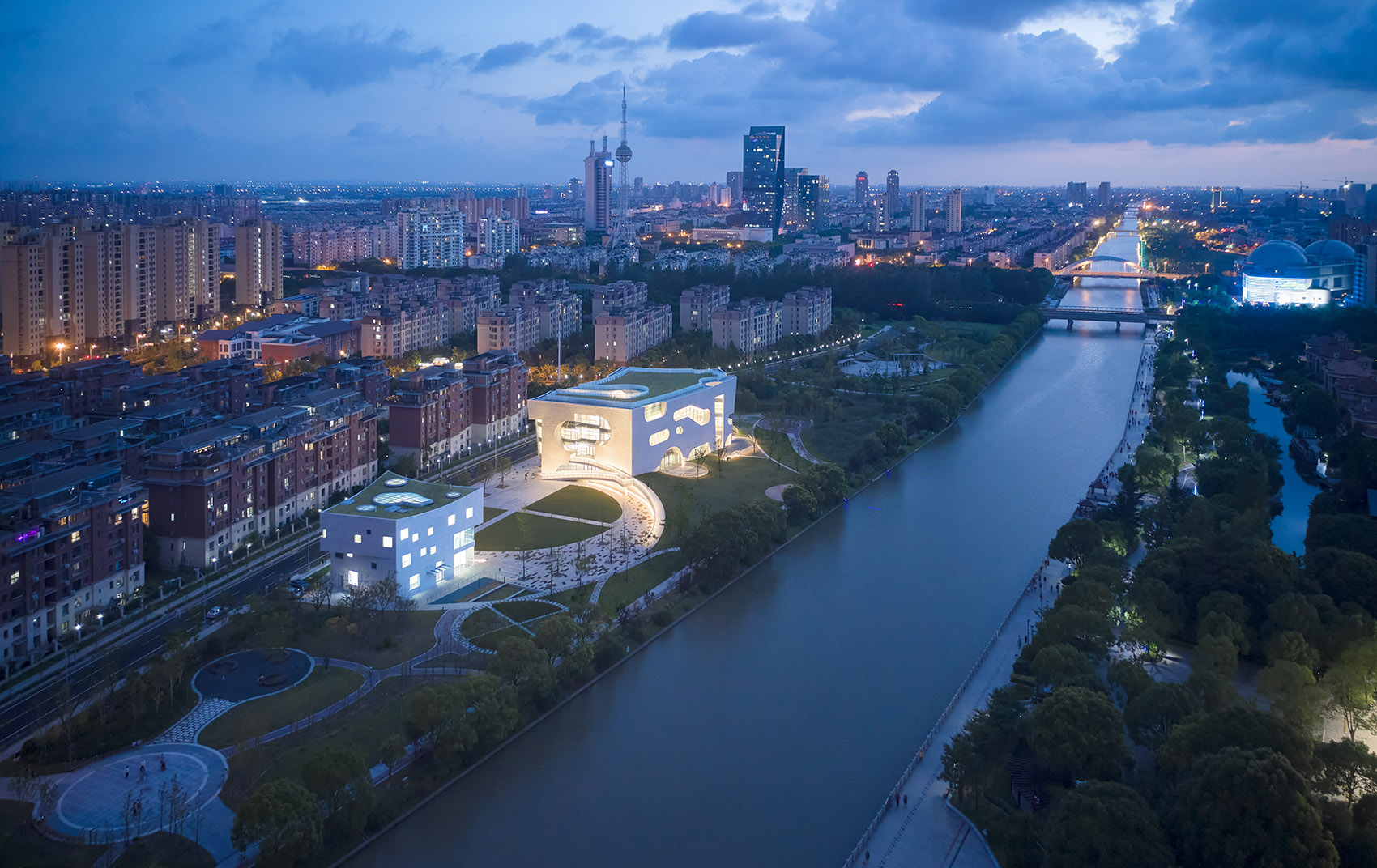 Cofco Cultural and Health Center, China by Steven Holl Architects - 谷德设计网