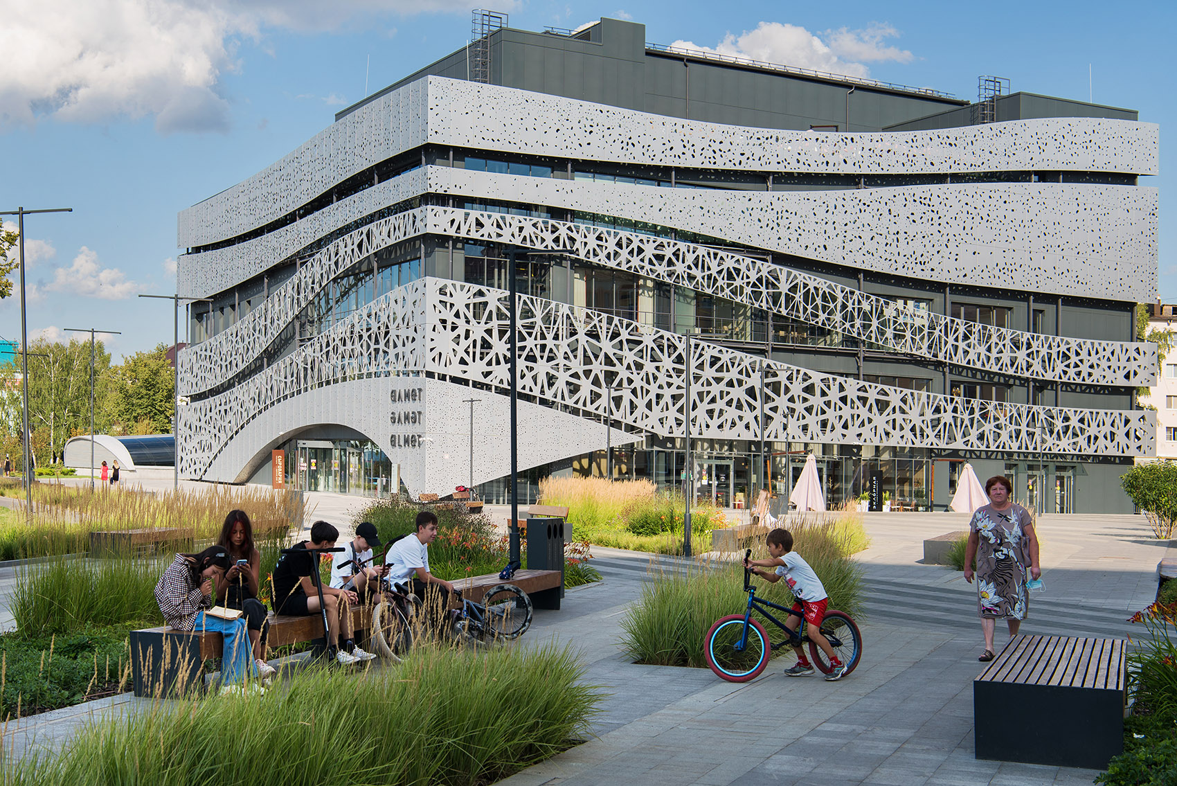 Renovation of the citycenter of Almetyevsk by Arcanika - 谷德设计网