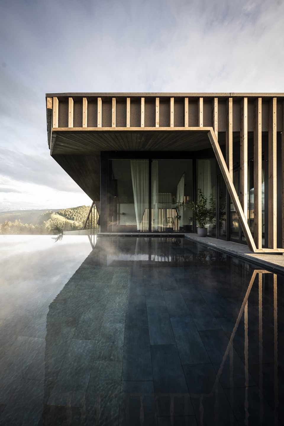 Aeon Hotel by noa* - 谷德设计网