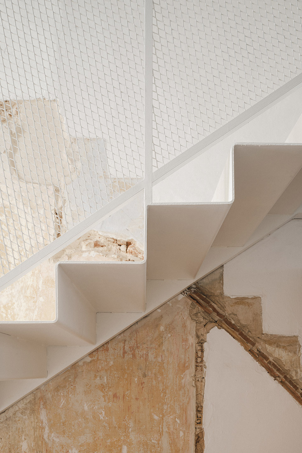 Casa del Calvari by ENDALT Arquitectes - 谷德设计网