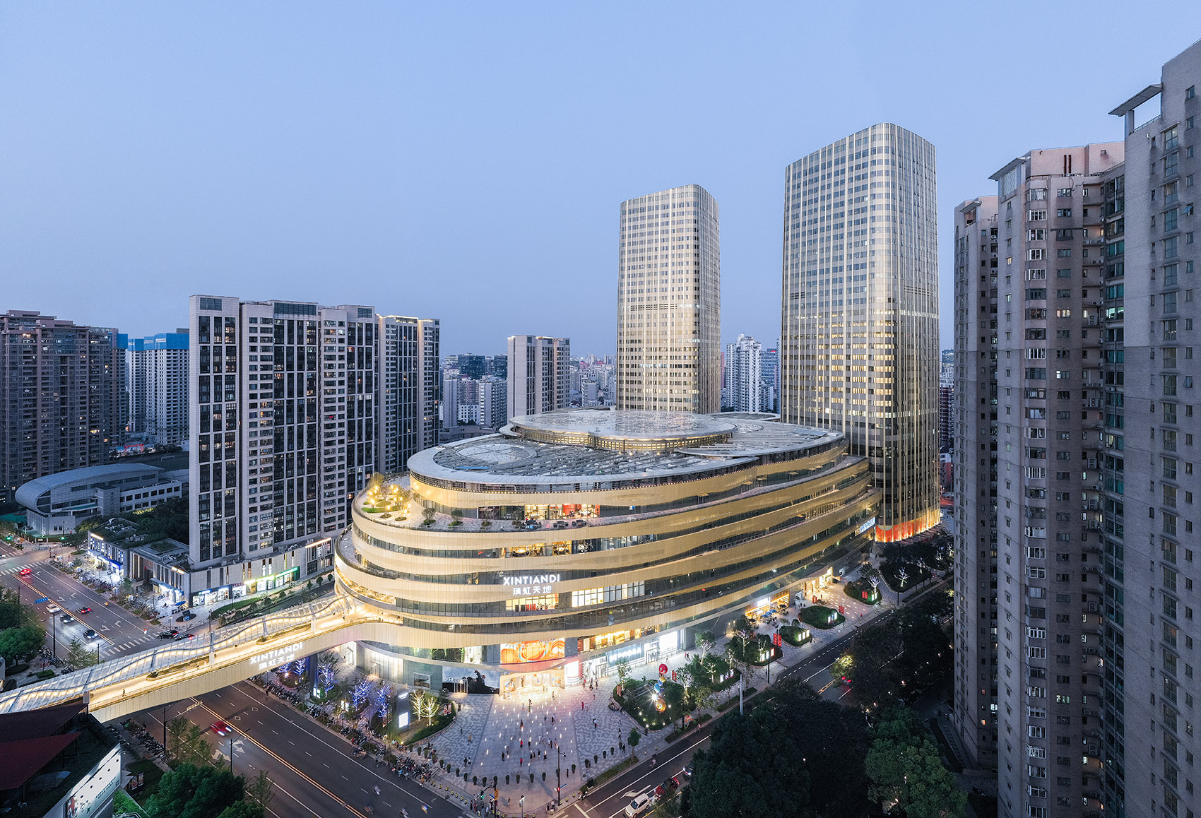 Hall of the Sun, Shanghai, China by ARQUITECTONICA - 谷德设计网