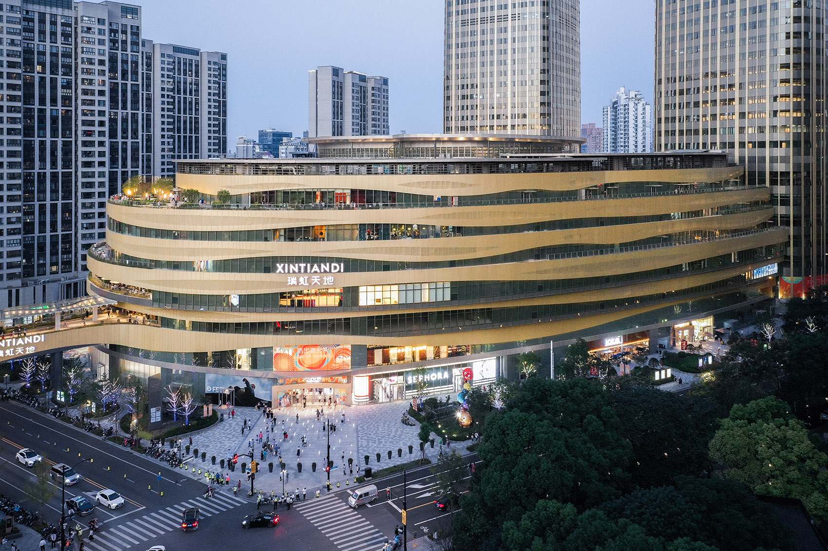 Hall of the Sun, Shanghai, China by ARQUITECTONICA - 谷德设计网