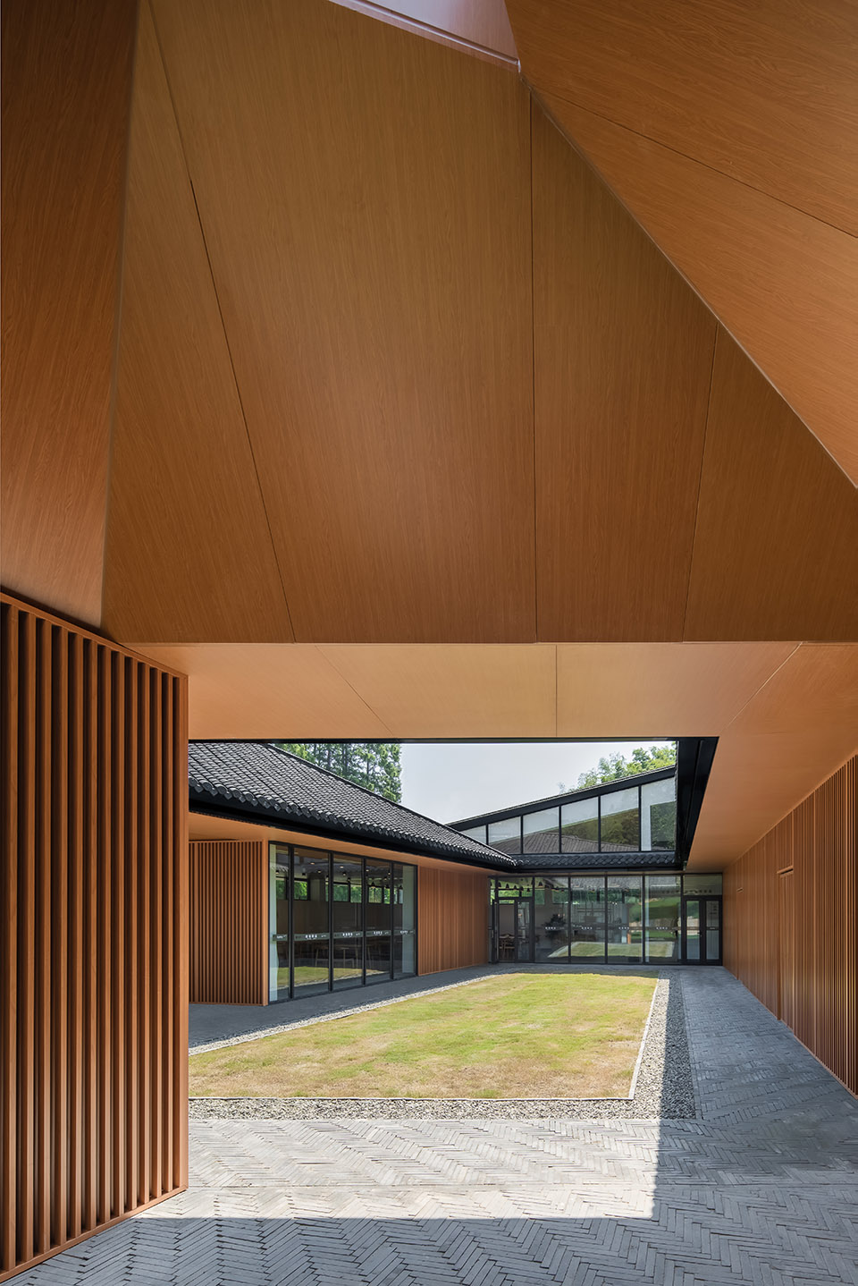 Wuxiang Mountain Qiu Hu Station, Nanjing, China by Mix Architecture - 谷德设计网