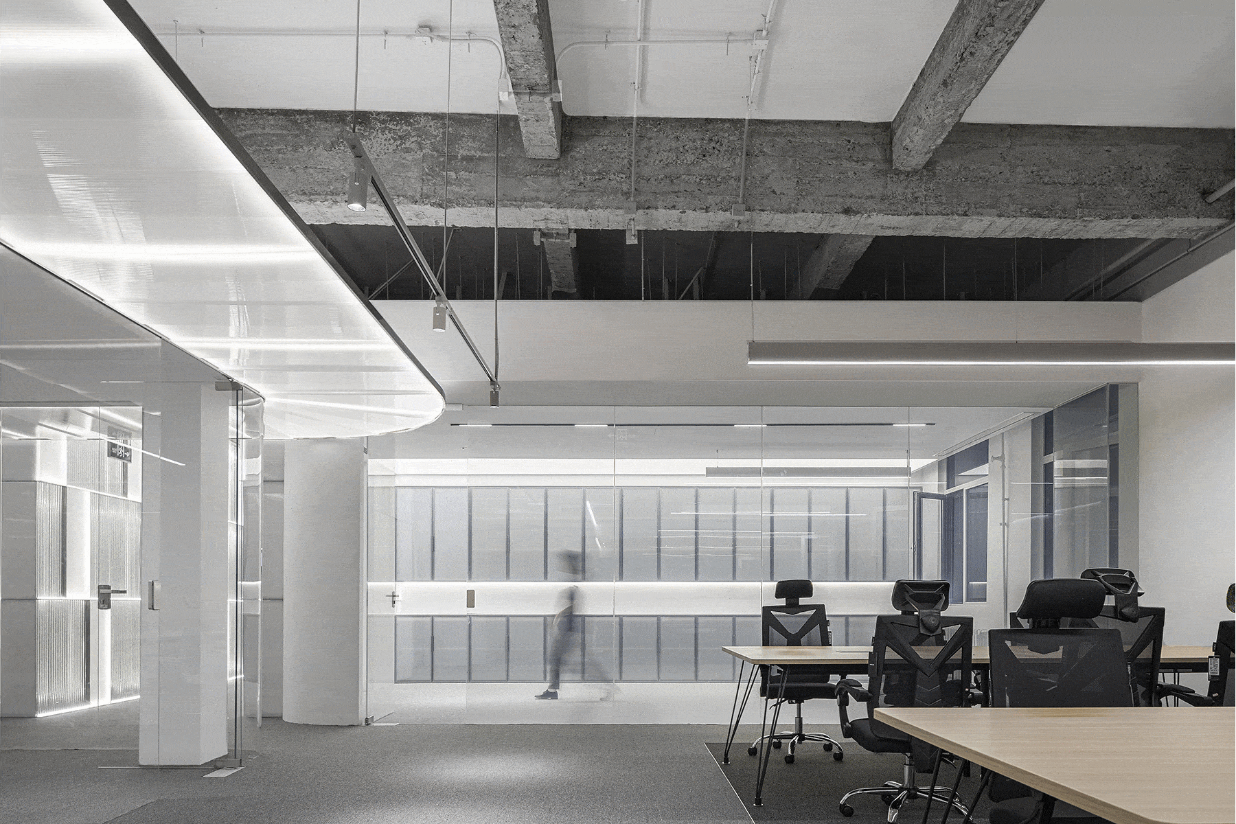 Cyber White Garden Office Space Design For An Advertising Media cyber-white-garden-office-space-design-for-an-advertising-media