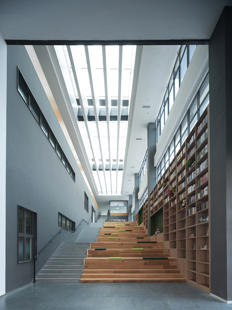 Jinan Xinhang Experimental Foreign Language School, China by Qingdao ...