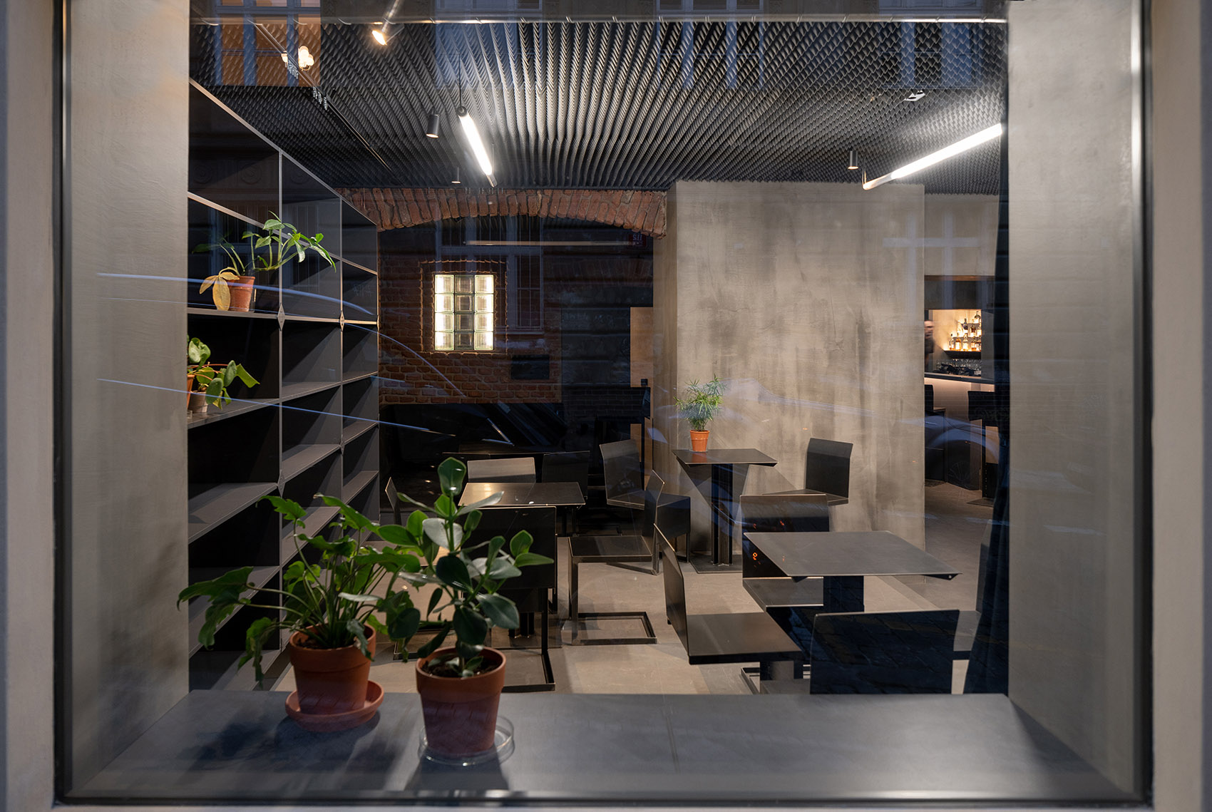 Bar – Studio Krymská in Prague by PAPUNDEKL ARCHITECTS - 谷德设计网