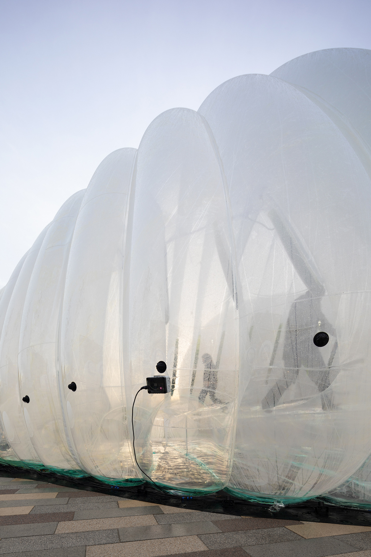 Air Bubble air-purifying eco-machine by ecoLogicStudio - 谷德设计网