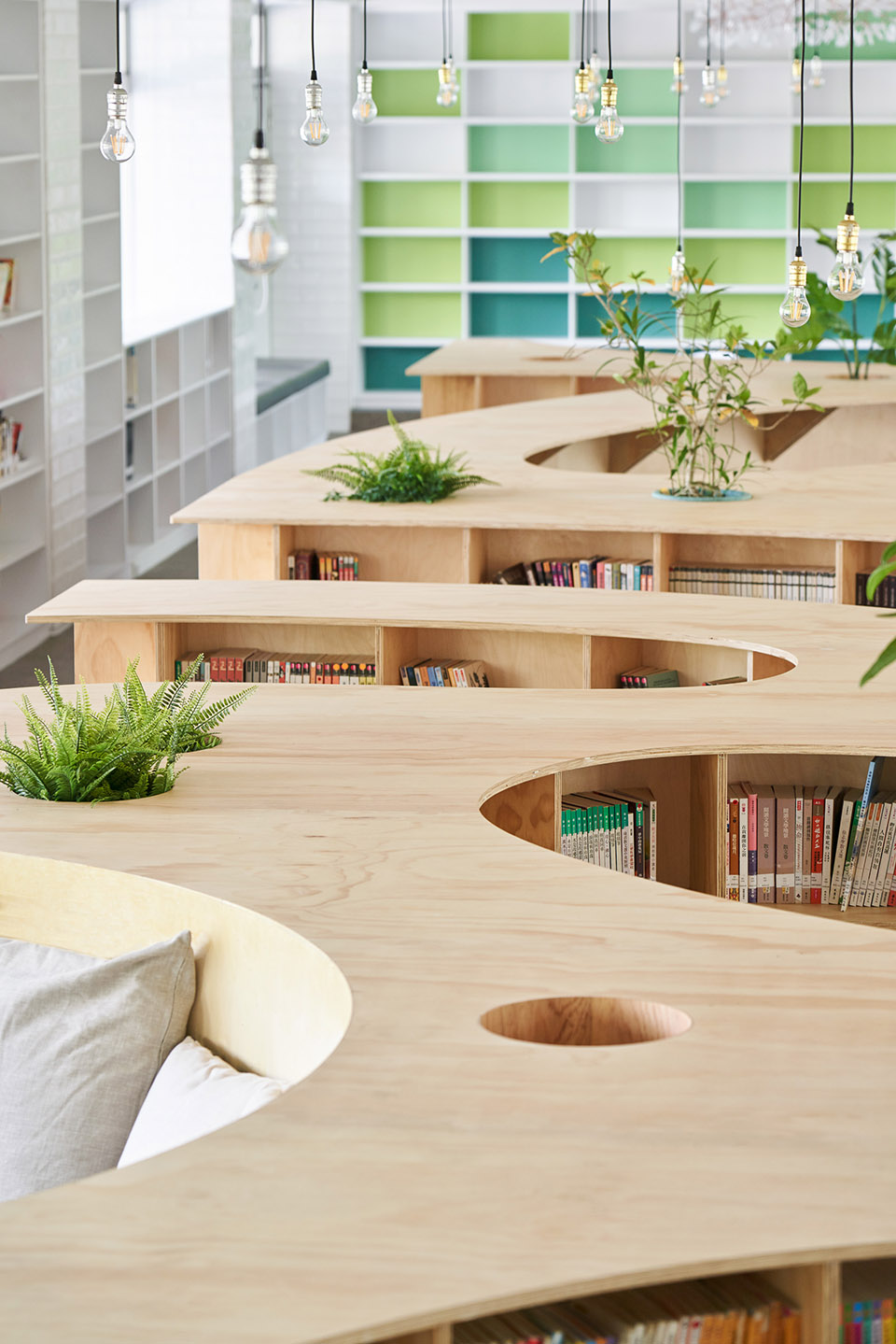 Lishin Elementary School Library by TALI DESIGN - 谷德设计网
