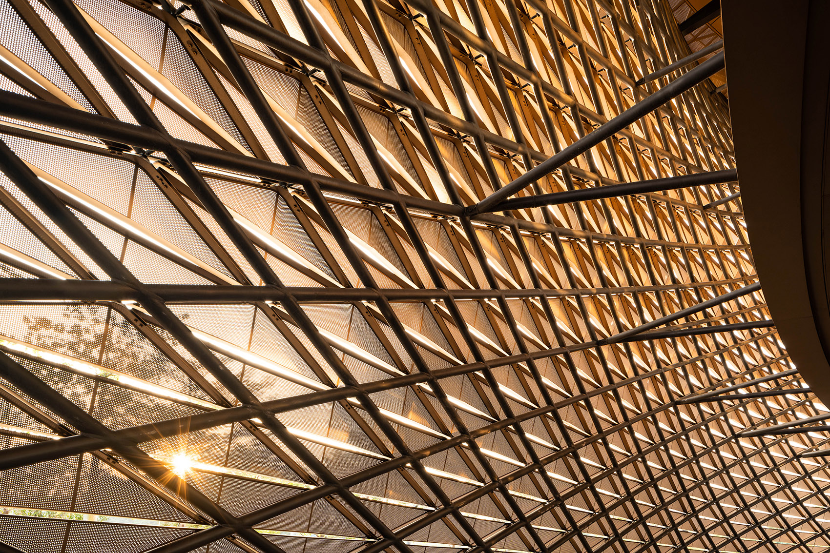 Infinitus Plaza, Guangzhou, China by Zaha Hadid Architects - 谷德设计网