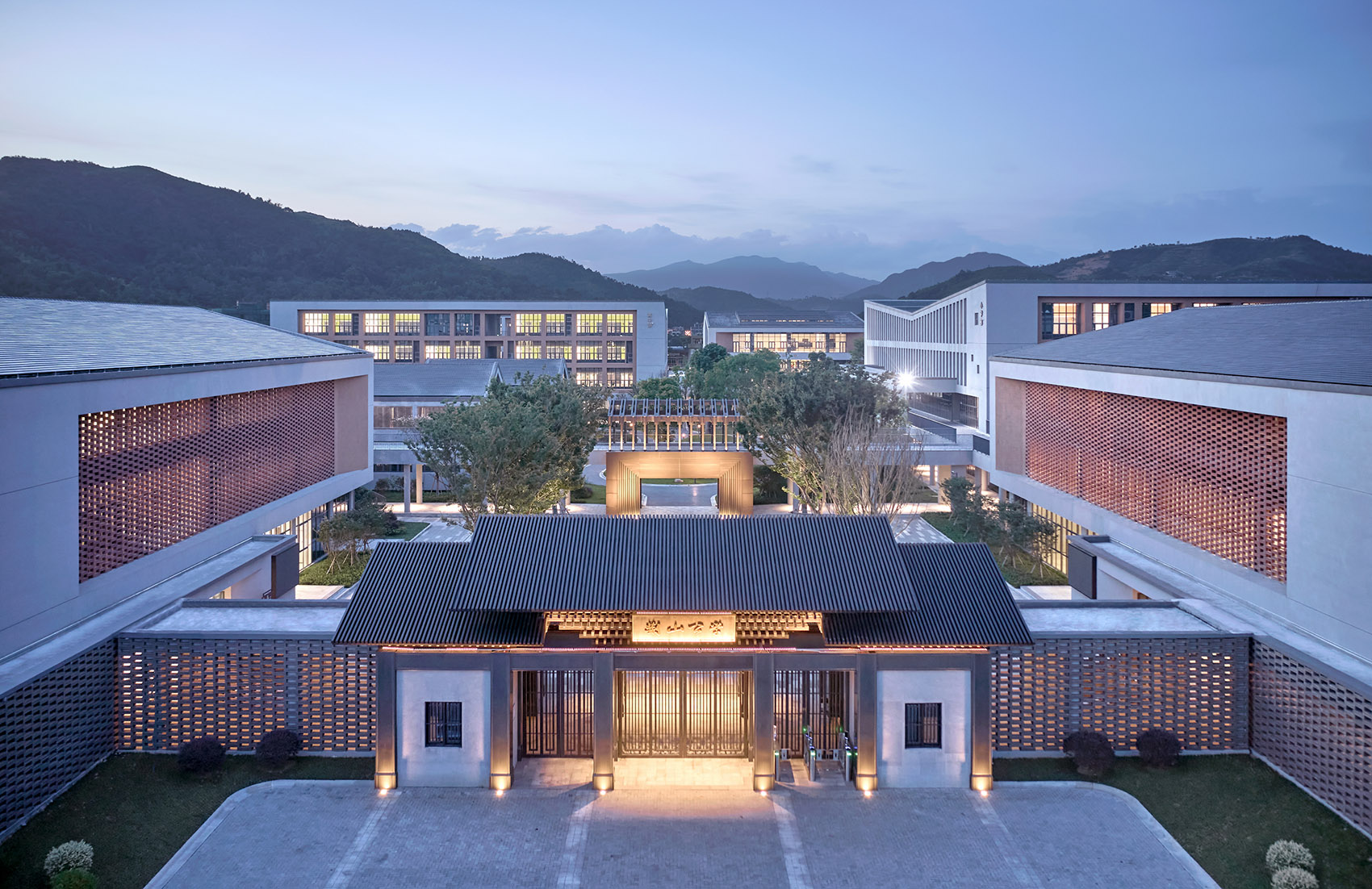 Jingshan Public School, Yueqing City, China by Architectural Design ...