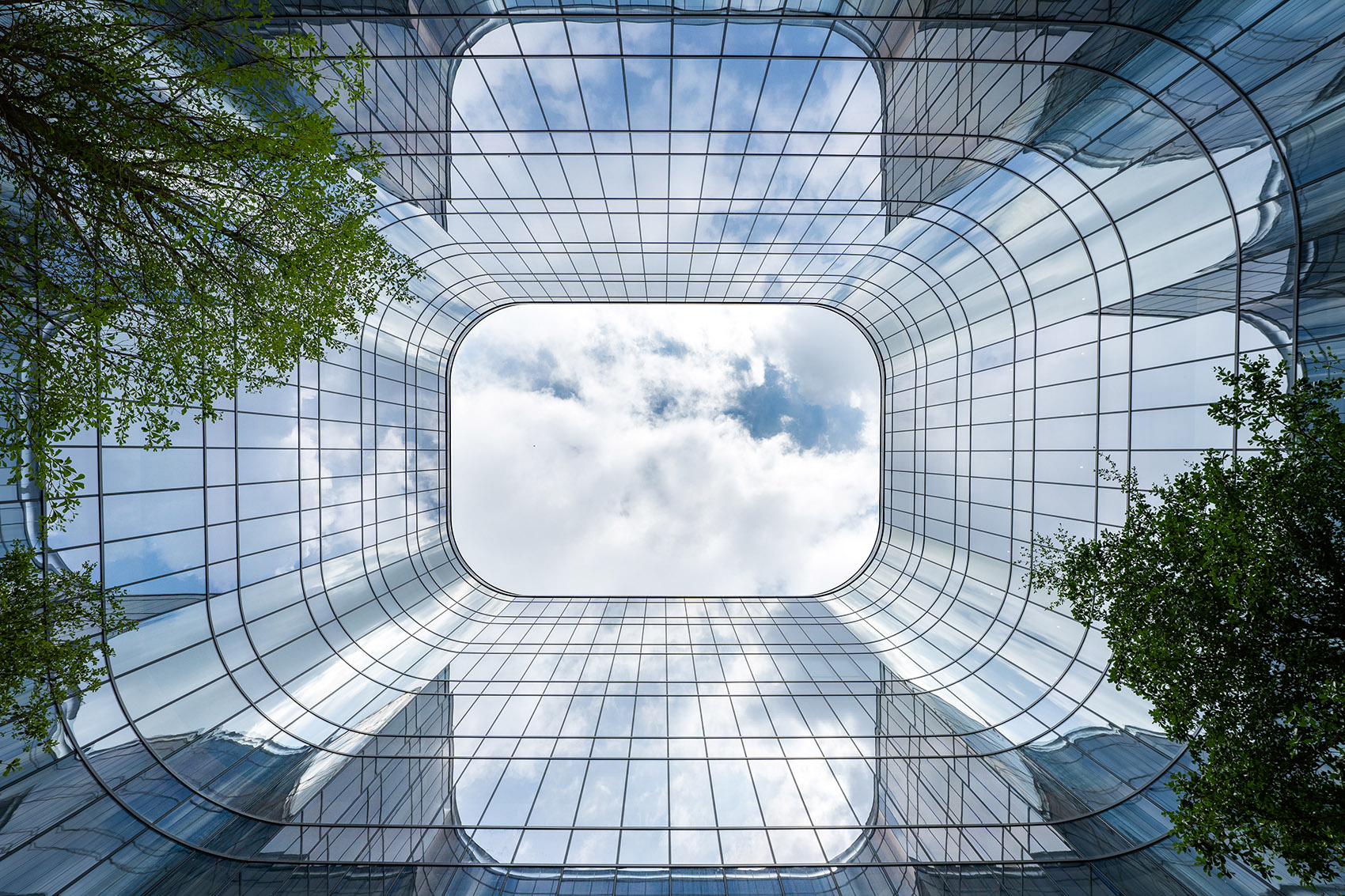 Infinitus Plaza, Guangzhou, China by Zaha Hadid Architects - 谷德设计网